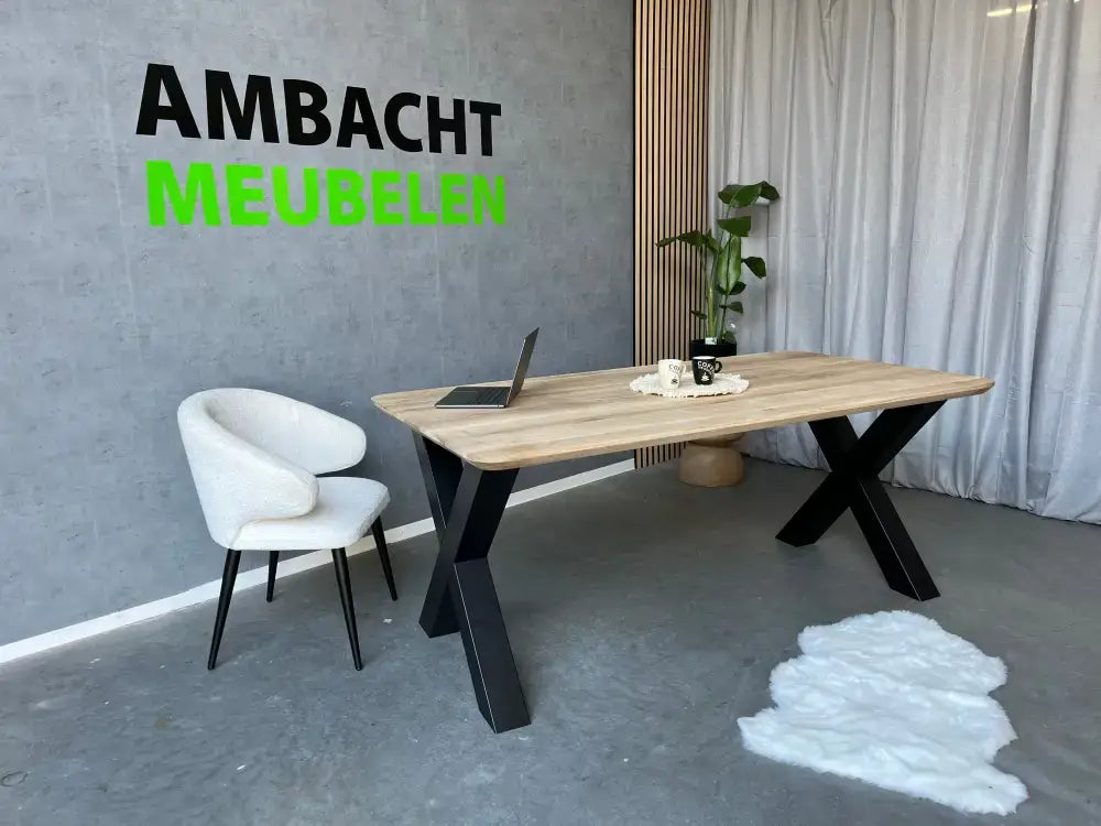 Verjongde Rechte Eiken Tafel met Ronde hoeken X-model | Showroom open